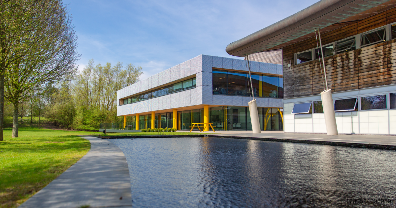 The Holiday Extras Travel Guide